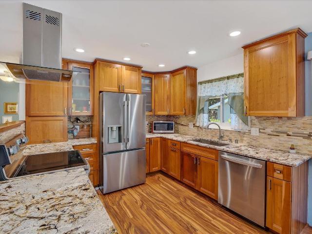 285 Walnut Street