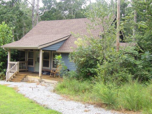 285 Tooley Trail Ln, McEwen, TN 37101