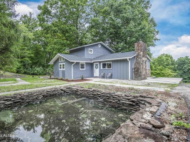 285 Vanover Ln, Jacksboro, TN 37757