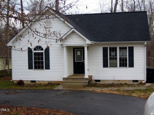 2864 Maple Ave, Burlington, NC 27215