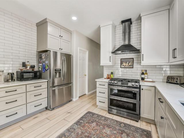 2864 Everett Drive