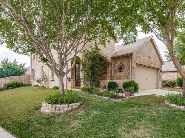 2864 Houston Wood Dr, Fort Worth, TX 76244