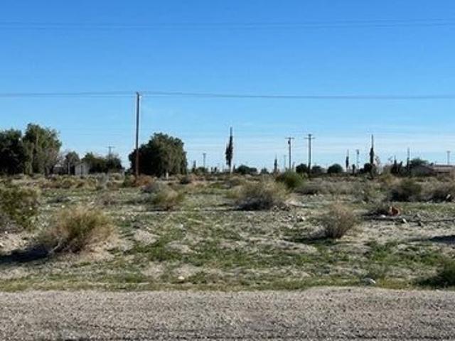 2864 Treadwell Blvd, Thermal, CA 92274