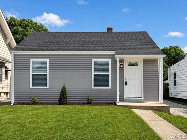 2864 Washington Ave, Granite City, IL 62040
