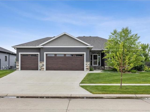 2865 McLeod Dr E, West Fargo, ND 58078