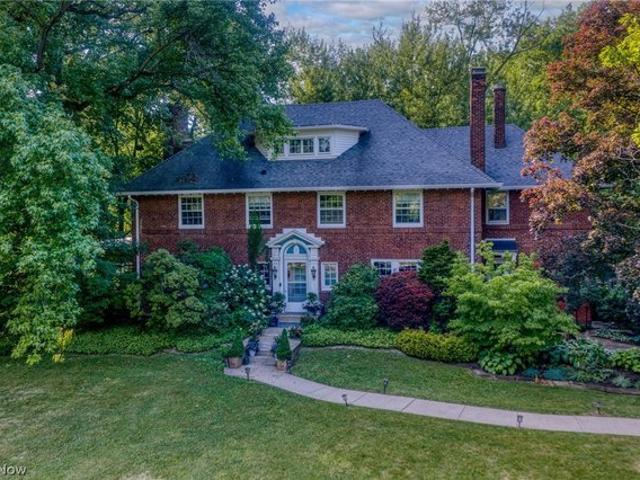 2865 Fairfax Rd, Cleveland Heights, OH 44118
