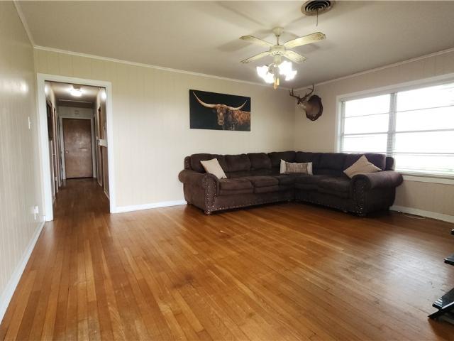 2865 Fm 1685