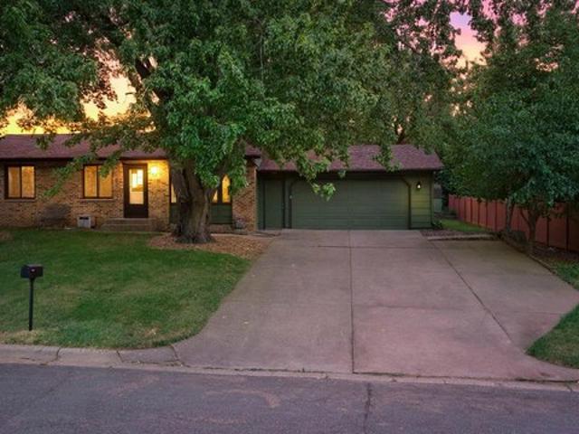 2865 Upper 79th Ct E, Inver Grove Heights, MN 55076