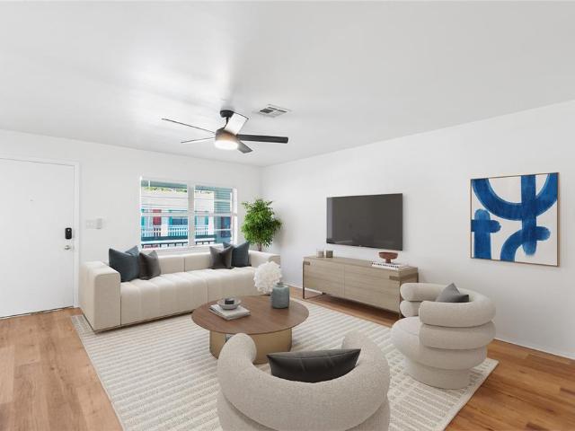 2865 51st St S, Unit 8, Gulfport, FL 33707 | MLS #O6399