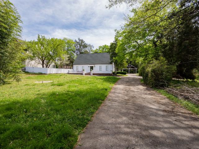 2866 N Thompson Ln, Murfreesboro, TN 37129 | MLS #3169 | Compass