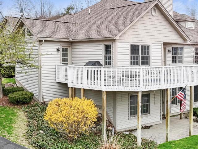 2866 E Crown Drive