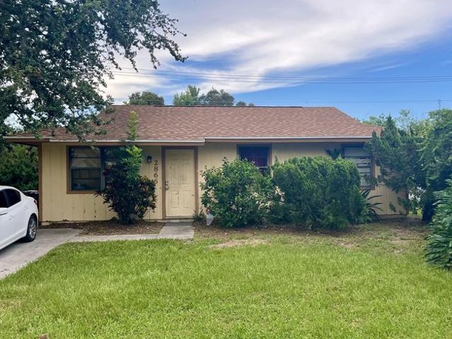 2866 1st Ln, Vero Beach, FL 32968