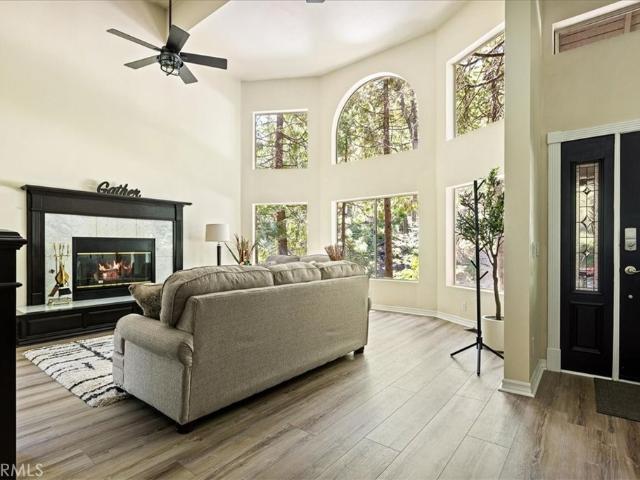 28670 Shenandoah Dr, Lake Arrowhead, CA 92352 | MLS #TR25156 | Compass