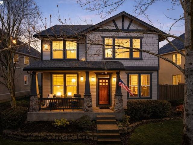 28677 SW Costa Cir E, Wilsonville, OR 97070