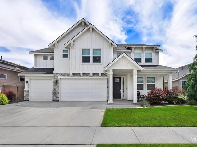 2867 E Lawton Dr, Meridian, ID 83642