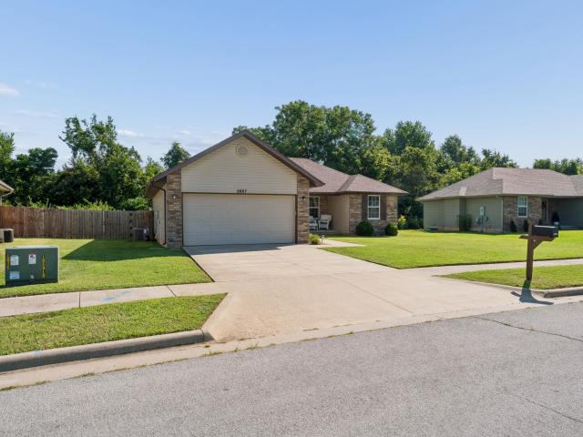 2867 W Setting Sun Drive