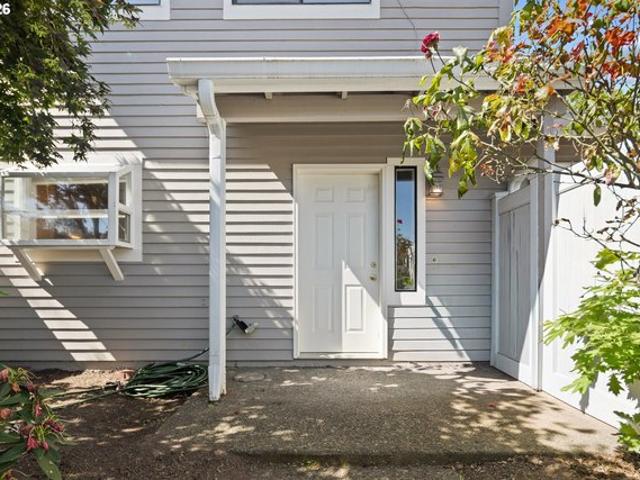 28687 SW Roger Blvd, Wilsonville, OR 97070
