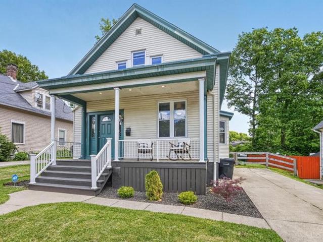 2868 Dirheim Ave, Cincinnati, OH 45211