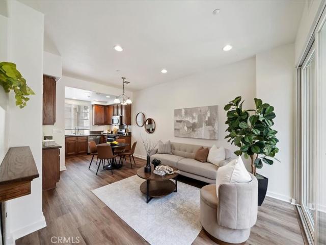 2868 Escala Circle