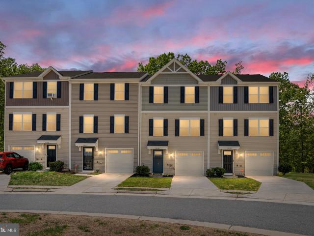 2868 Farzi Cir, Locust Grove, VA 22508 | MLS #VAOR2013 | Compass