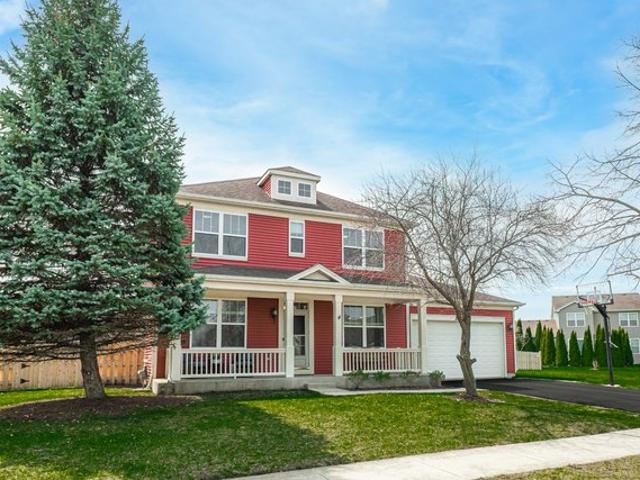2868 Liberty Lakes Blvd, Wauconda, IL 60084
