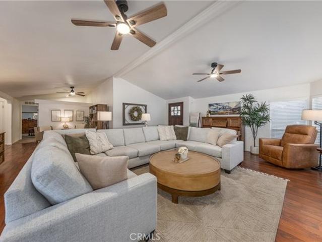 2868 Peach Tree St, Hemet, CA 92545