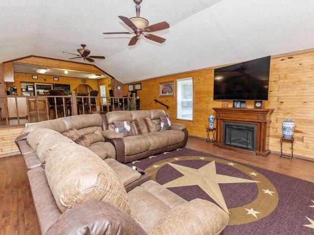 2868 State Highway 37 N