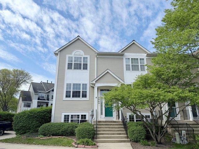 2869 Shelly Ln, Aurora, IL 60504