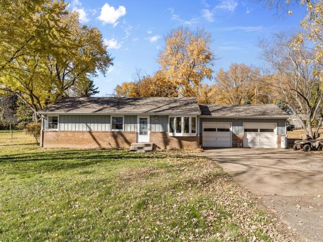 2869 Victoria St N, Roseville, MN 55113 | Compass