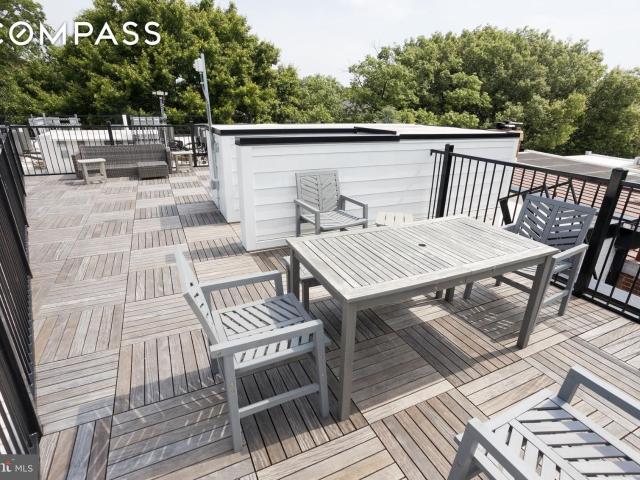 2869 28th St NW 1, Washington, DC
