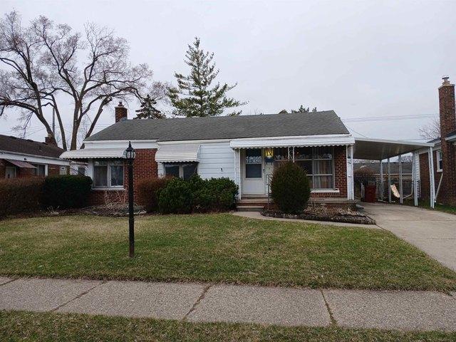 28603 Bohn St, Roseville, MI 48066
