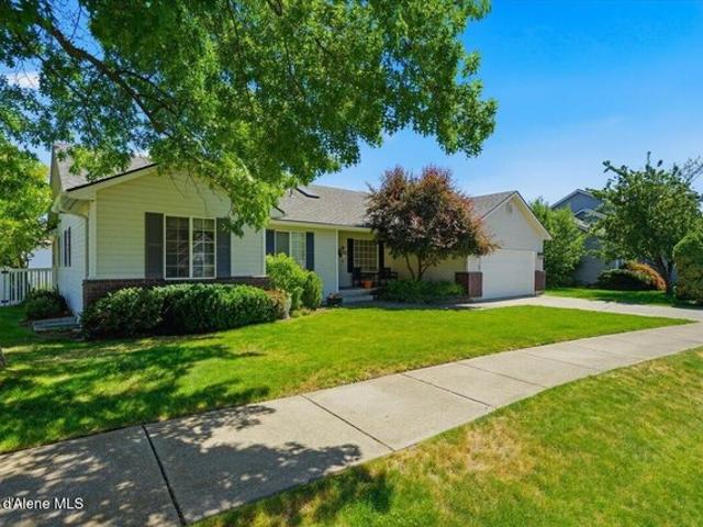 2860 N Top Flight Dr, Post Falls, ID 83854