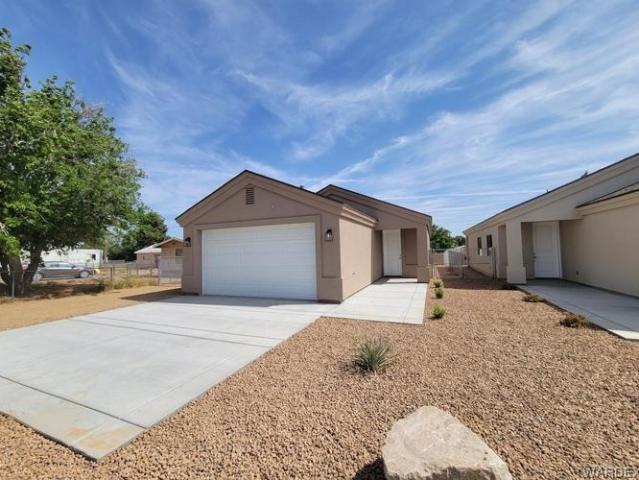 2860 E Leroy Ave, Kingman, AZ 86409