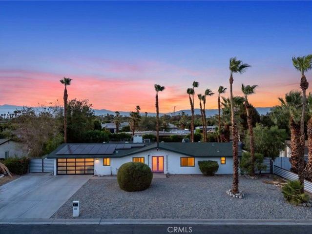 2860 E Ventura Rd, Palm Springs, CA 92262