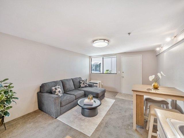 2860 Waialae Ave Apt 115, Honolulu, HI 96826