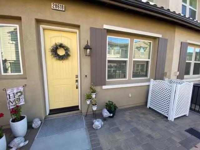 28618 Jardineras Dr, Santa Clarita, CA 91354