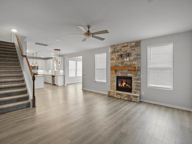2861 Meadow Gln