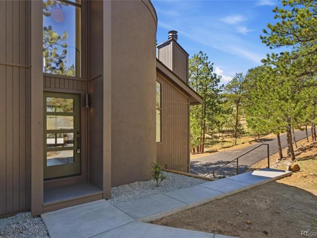 2861 Olympia Lane