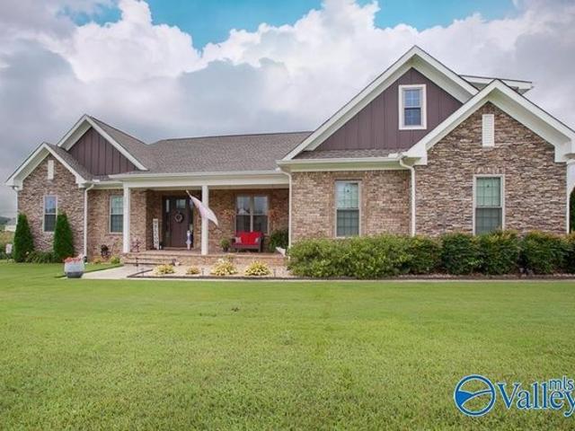 2861 Butler Rd, New Market, AL 35761
