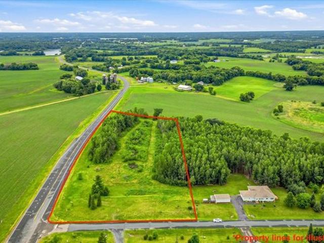 28624 Sierra Ave, Shafer, MN 55074