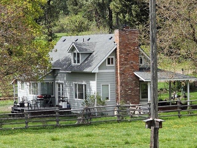 28628 N Dunn Rd, Chattaroy, WA 99003
