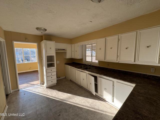 2862 Oak Forest Drive