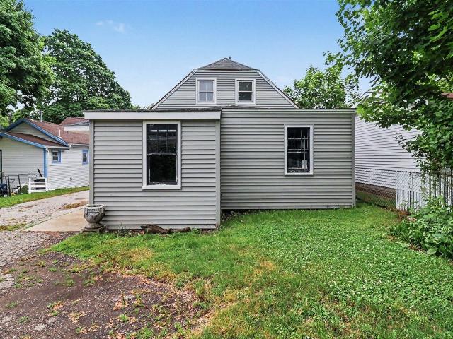286 3rd Street