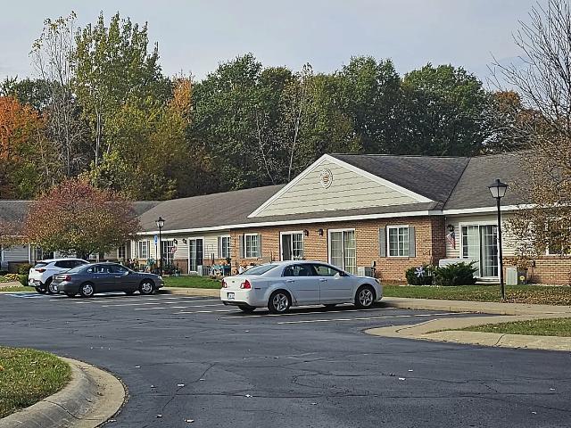 286 Clark Street, 2 beds, 1 full bath