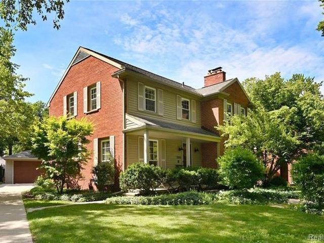 286 Abbey St, Birmingham, MI 48009