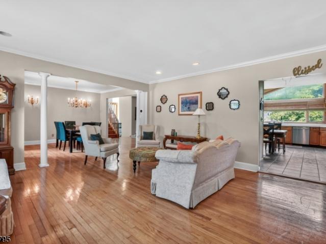 286 Atlantic Dr