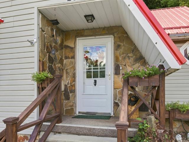 286 Big Knob Rd