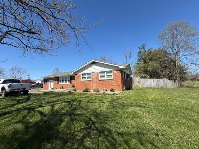 286 E Steve Wariner Drive