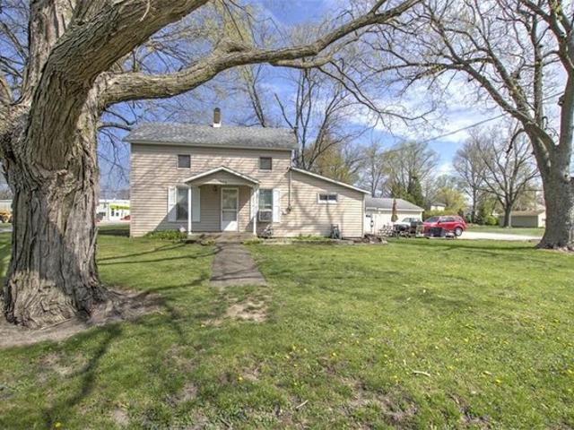 286 Fremont St, Bement, IL 61813