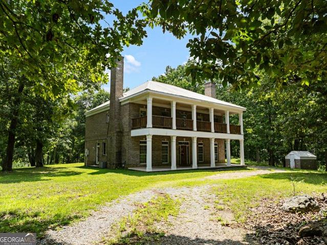 286 Killarney Way, Kingston, GA 30145